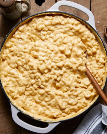 Homemade Mac and Cheese Sauce Recipe (Creamy) - Bites with Bri