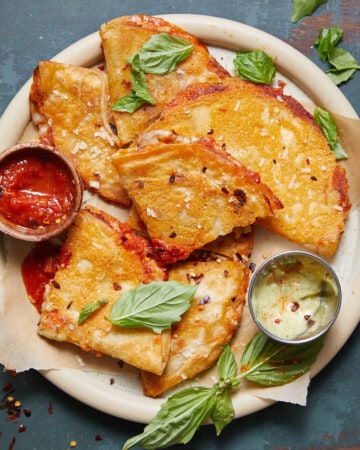 The BEST Pizza Tortilla Wrap (Ready in Minutes!) - Bites with Bri