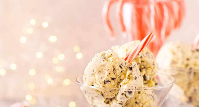 20 Easy Christmas Ice Cream Recipes - Bites with Bri
